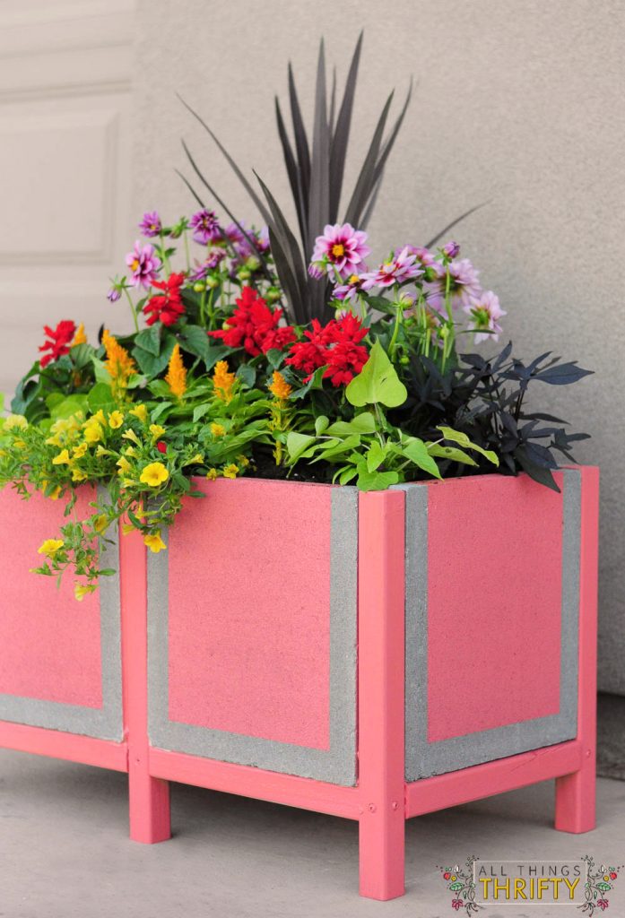 Paver Planter {my version} for the DIH workshop! | All Things Thrifty
