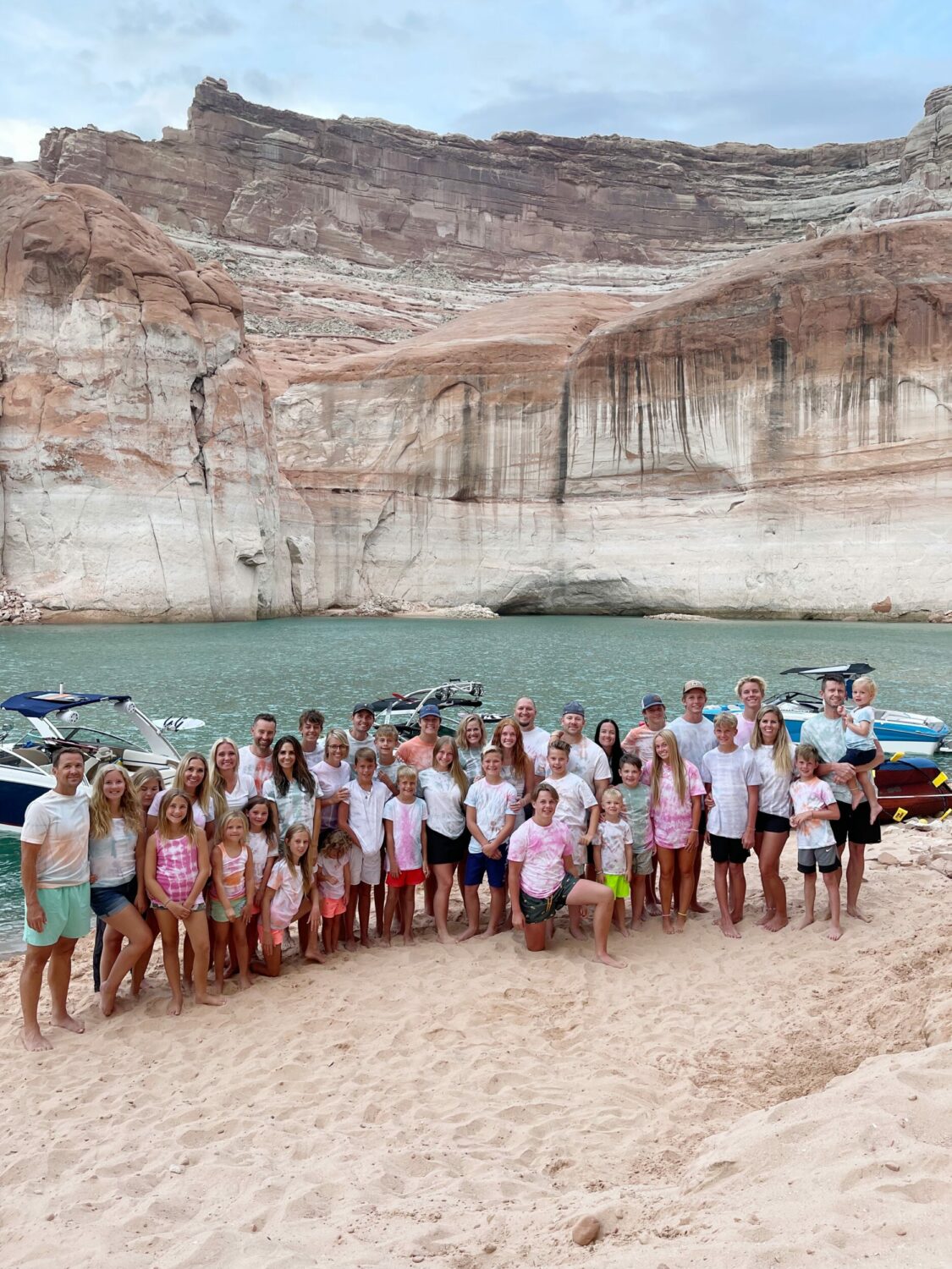 Lake Powell Tips and Tricks for LARGE GROUPS | All Things Thrifty